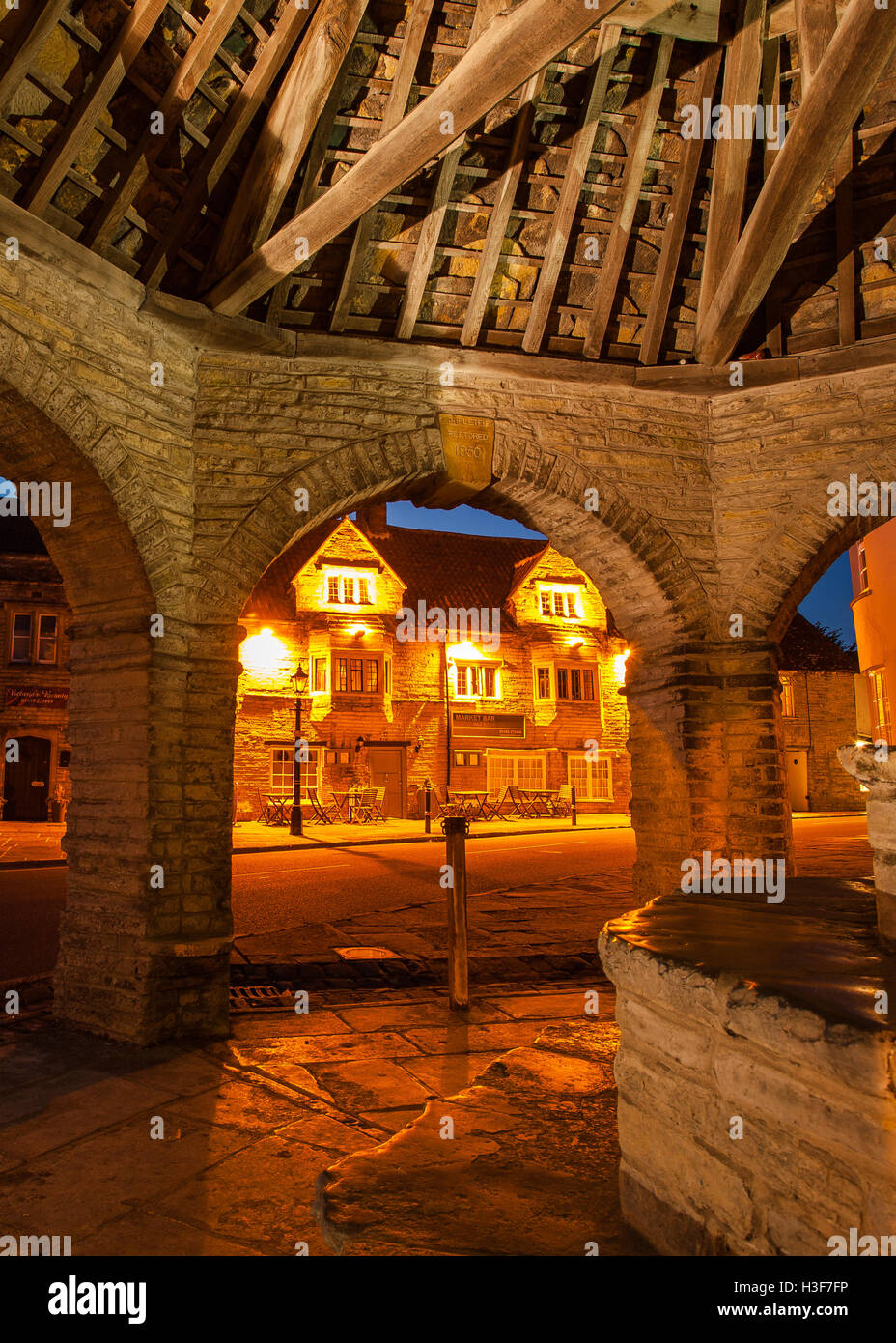 Buttercross lit up hi-res stock photography and images - Alamy