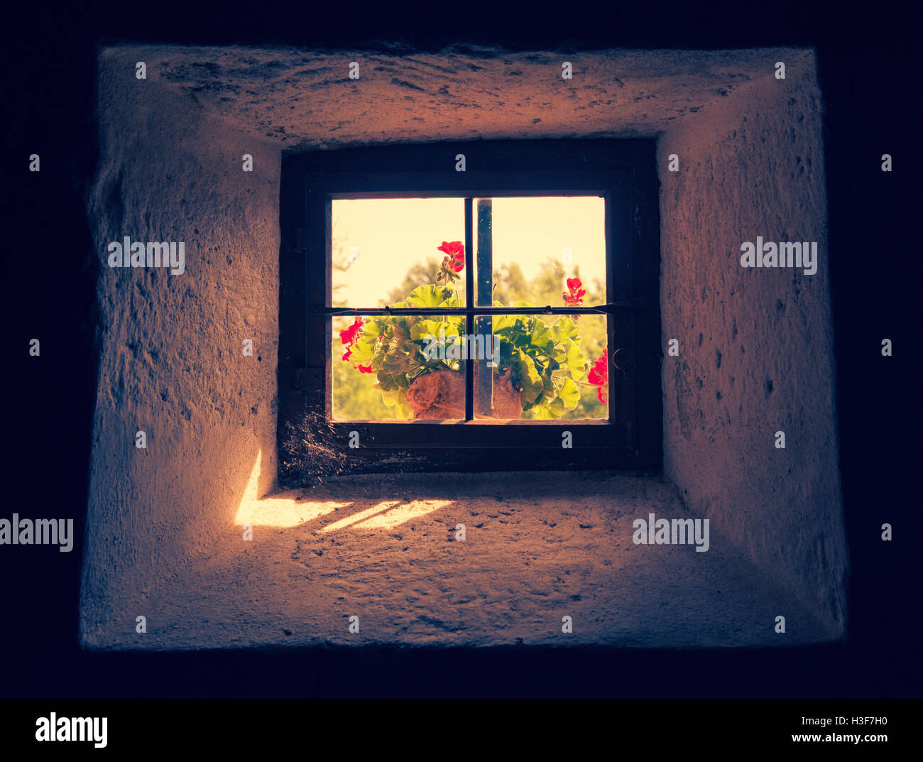 Vintage window hi-res stock photography and images - Alamy