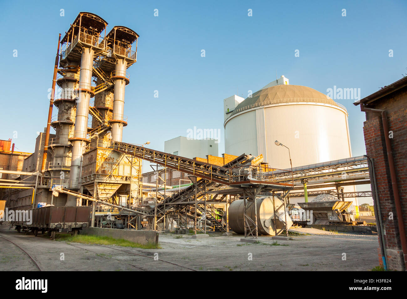 Sugar cane ethanol mill hi-res stock photography and images - Alamy