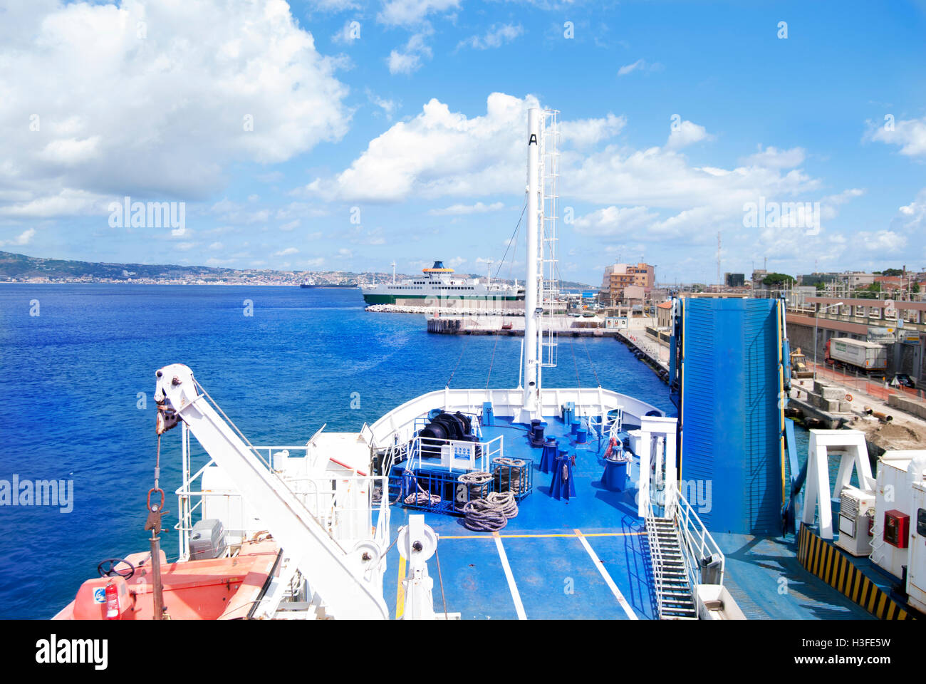 Strait of messina ferry hi-res stock photography and images - Alamy