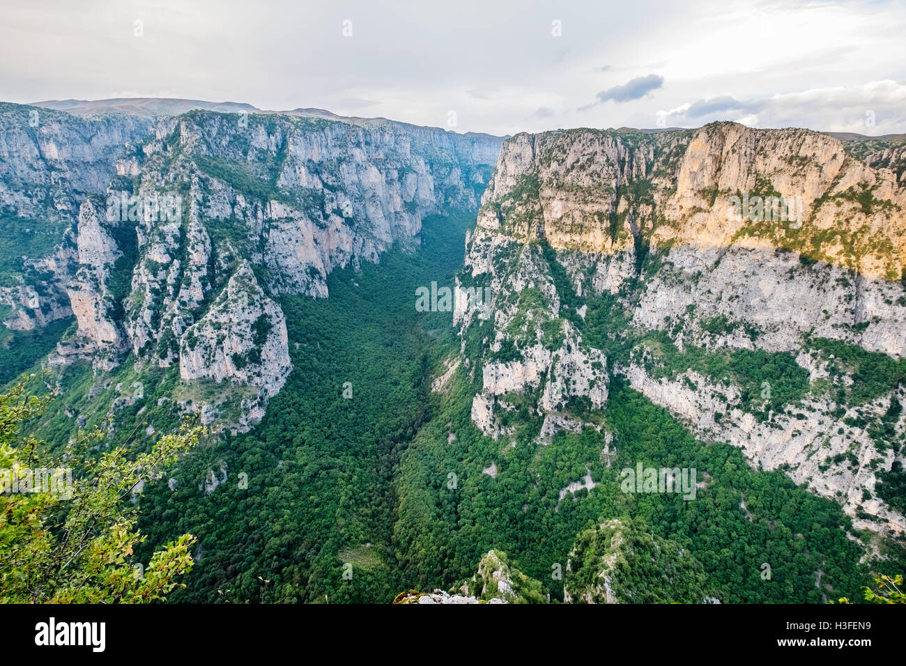 Vikos gorge hi-res stock photography and images - Alamy