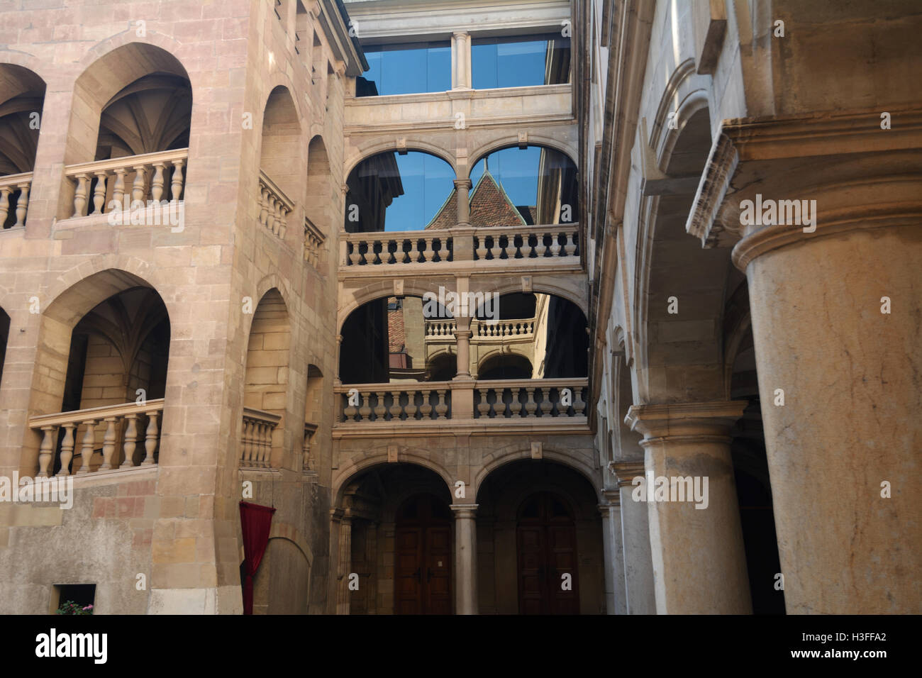 Geneva town hall hi-res stock photography and images - Alamy