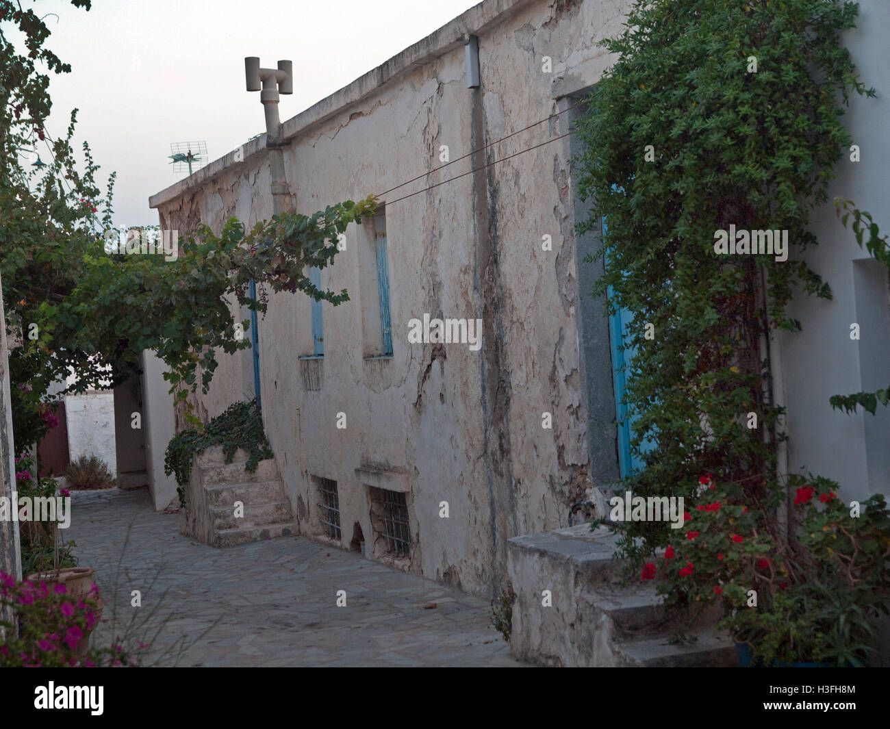 Time greek houses hi-res stock photography and images - Alamy