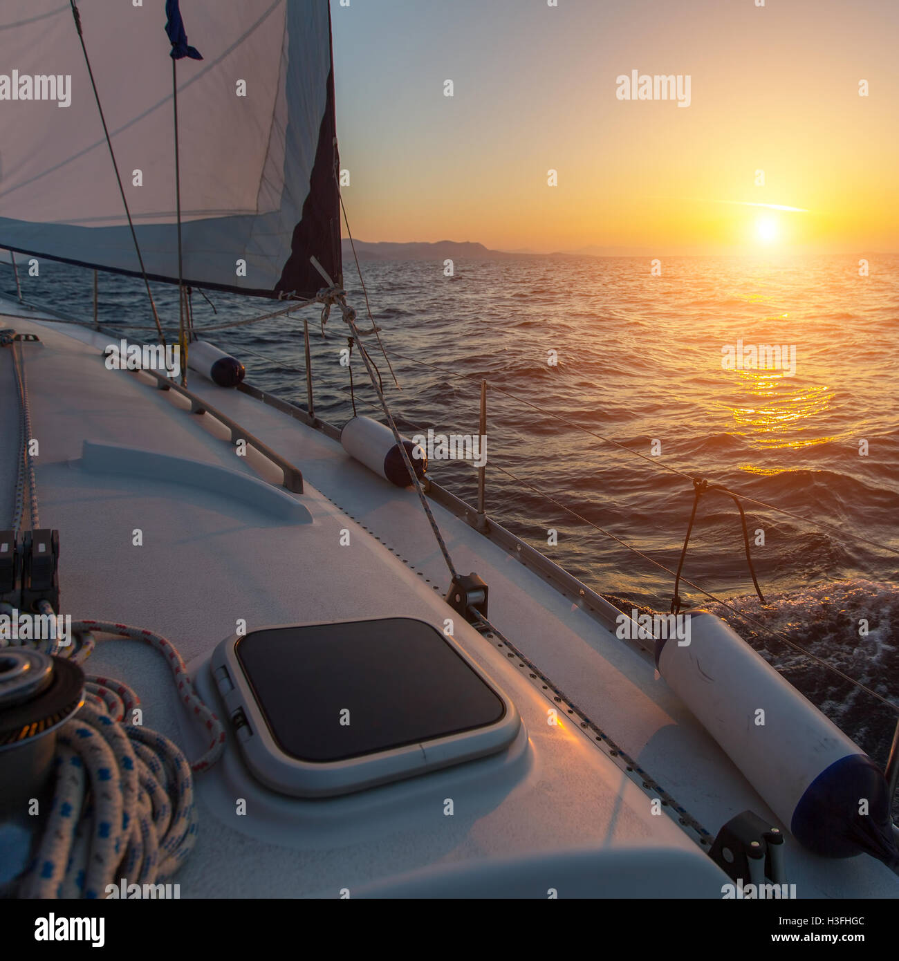 Sailing yacht in silhouette hi-res stock photography and images - Alamy