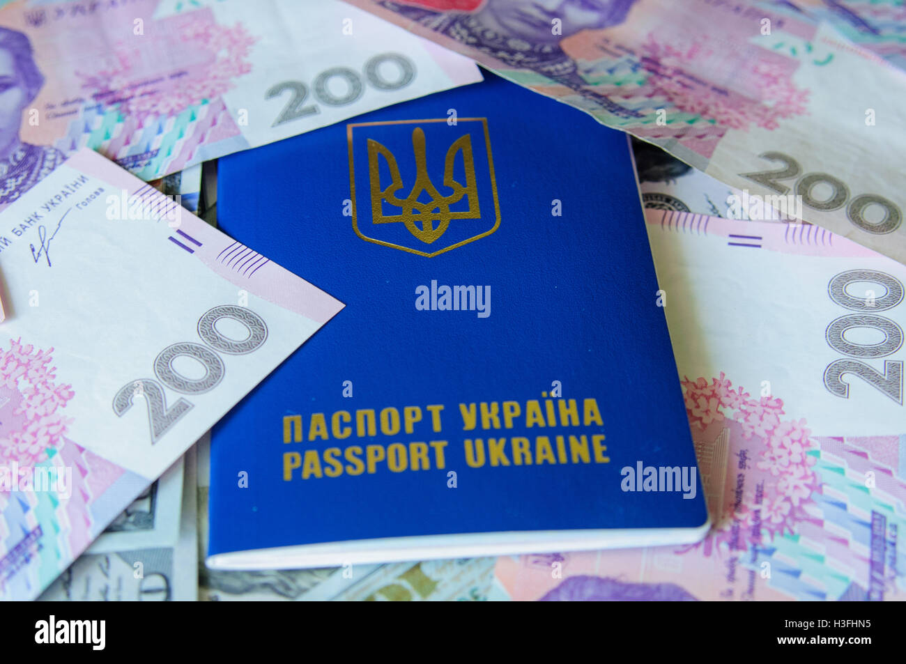 100 dollar bills Stock Photo - Alamy 100 dollar bills Stock Photo - Alamy