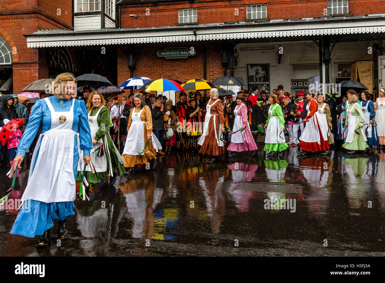 The Knots Of May Female Morris Dancers Performing At The 'Dancing In ...