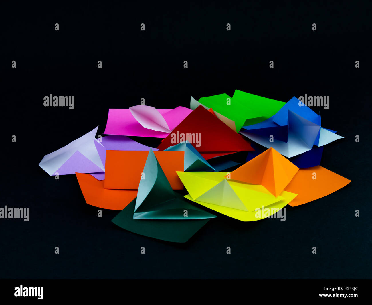 Japanese Origami Toys Folding Instructions; How to Play Stock Photo - Alamy