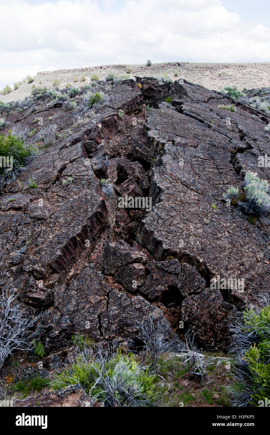 Tumuli formation hi-res stock photography and images - Alamy