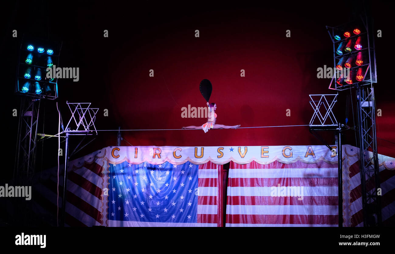 A high wire act at Circus Vegas at Whitley Bay Stock Photo - Alamy