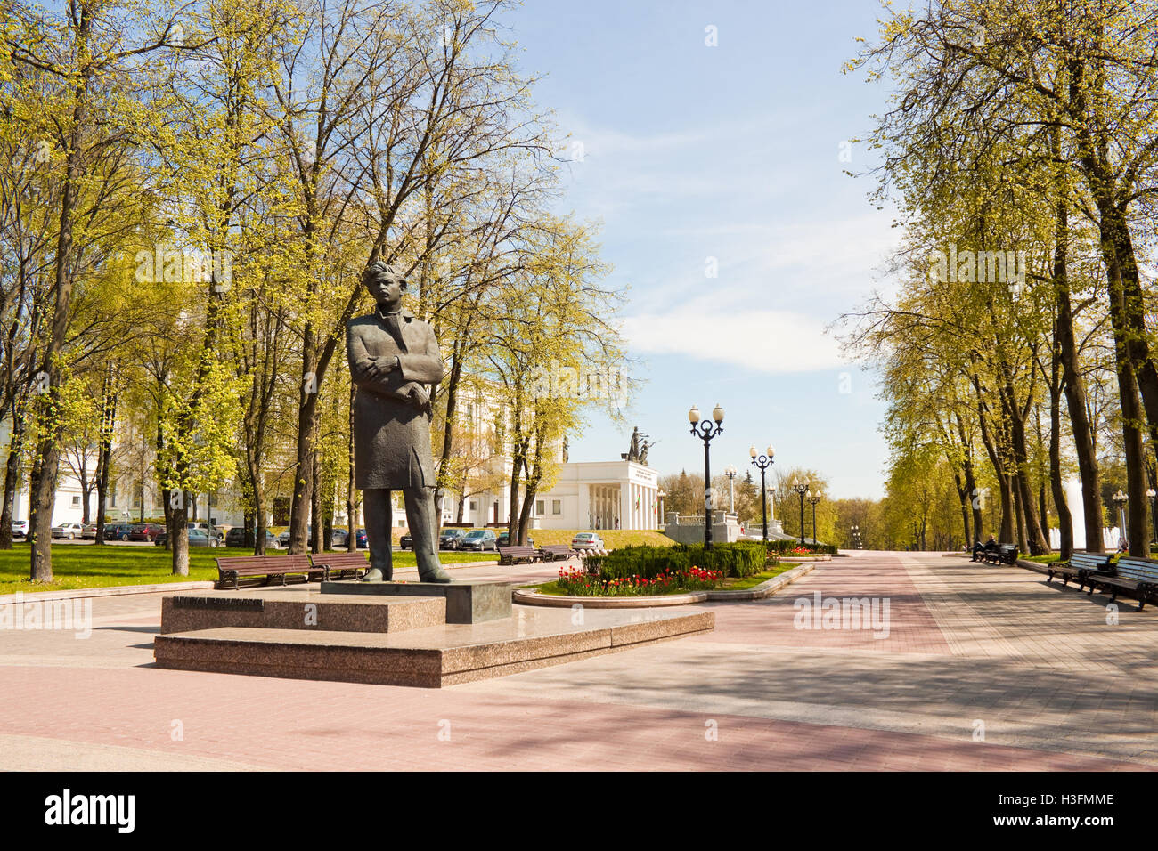 Minsk statue hi-res stock photography and images - Alamy
