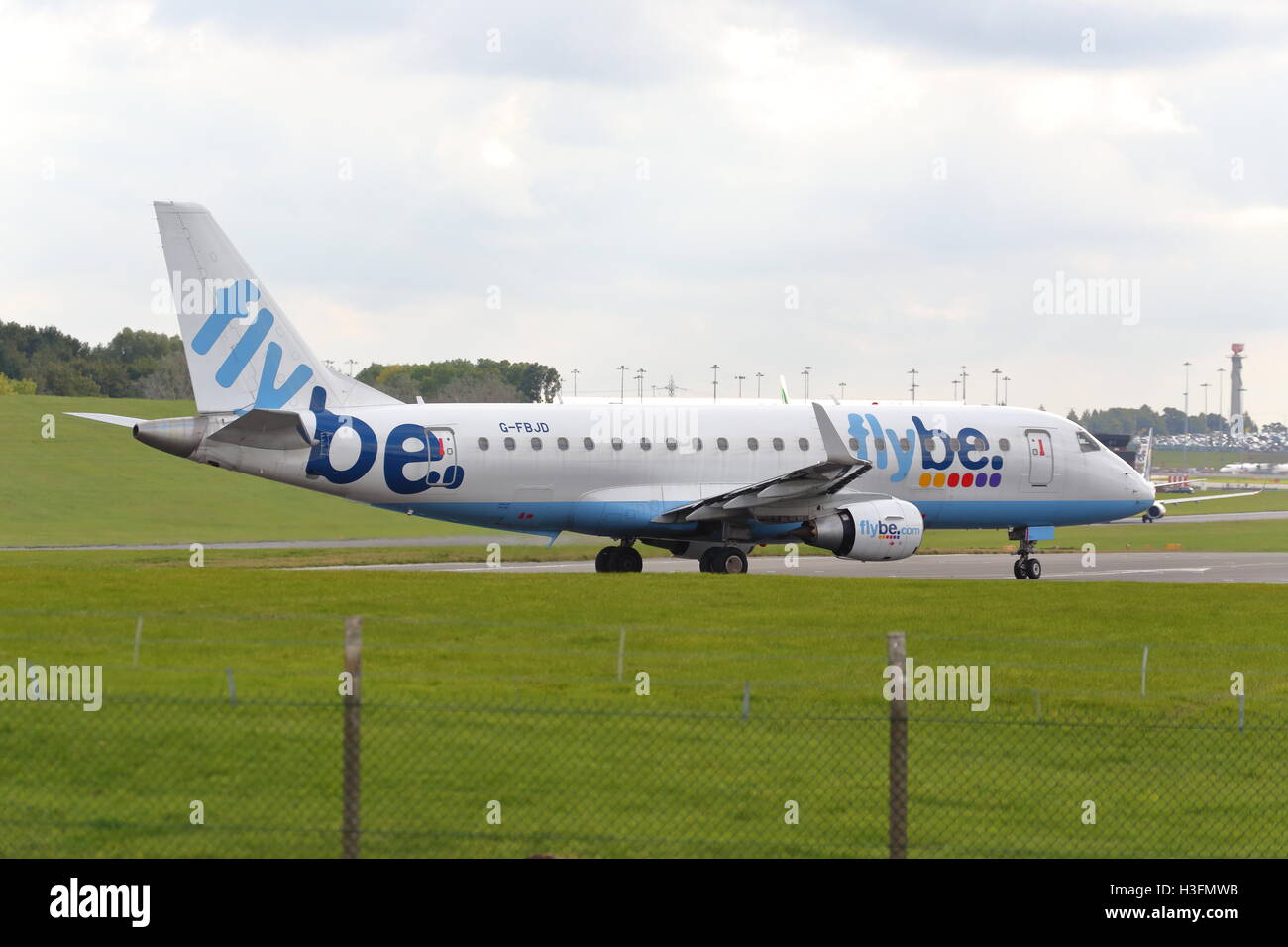Flybe Embraer 170/175 175STD G-FBJD ready for take off at Birmingham ...