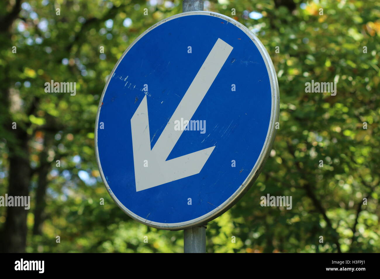 Left direction hi-res stock photography and images - Alamy