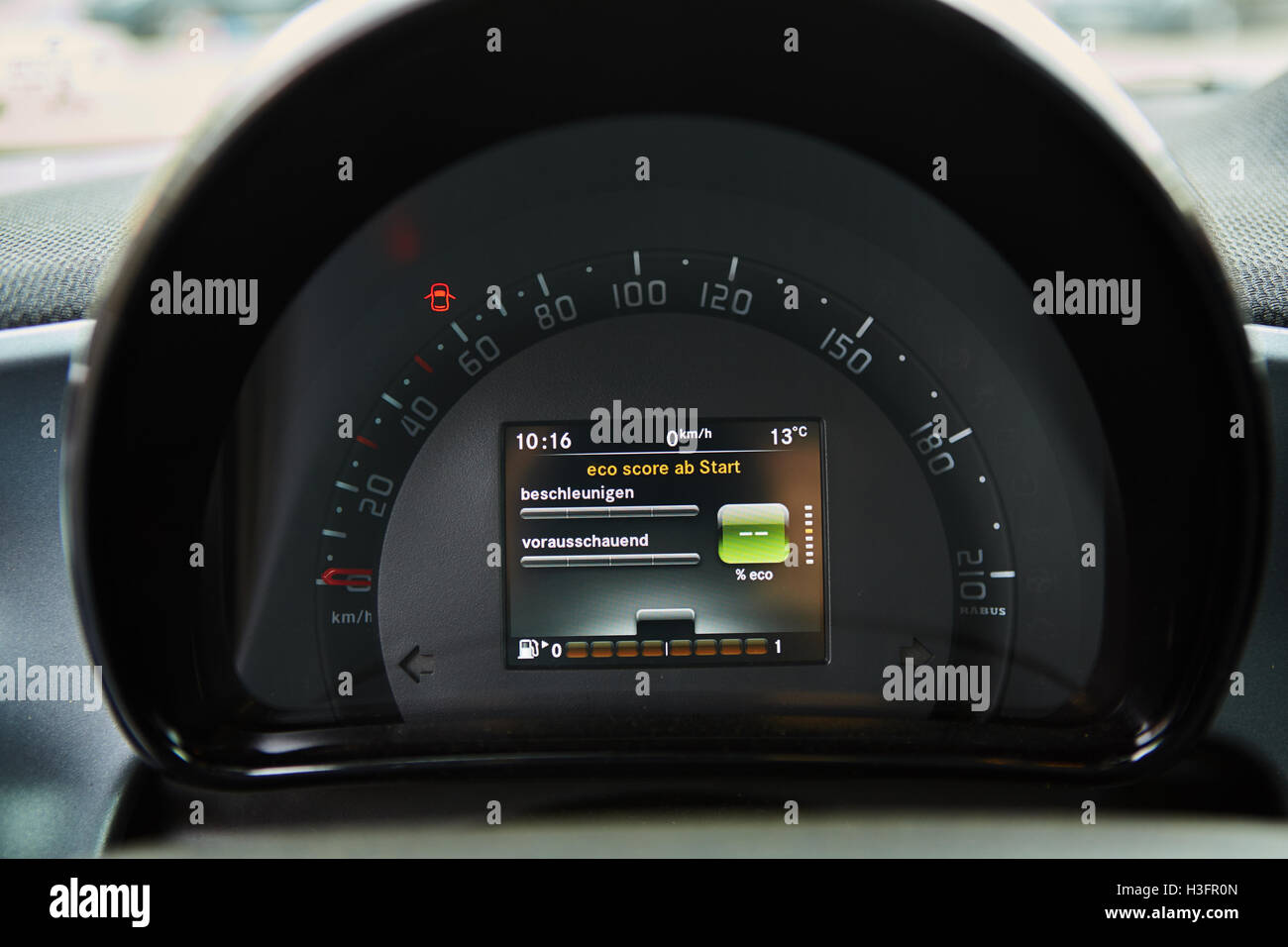 Close up shot of a speedometer in a car Stock Photo - Alamy