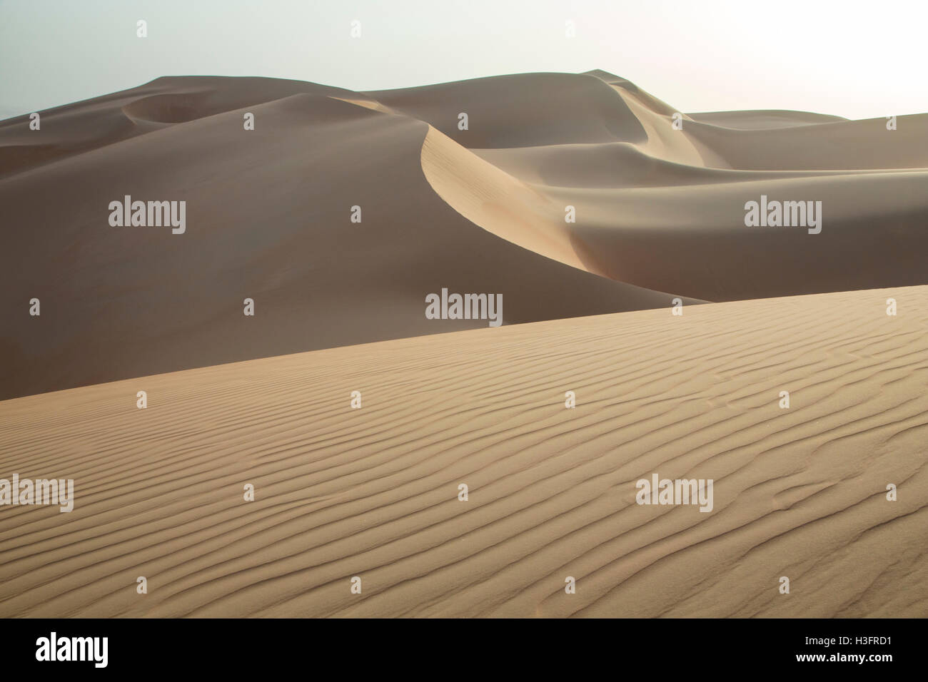 Saudi empty quarter hi-res stock photography and images - Alamy