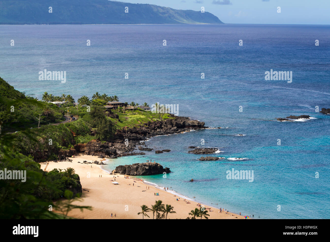 Oahu north shore waimea bay water beach beaches hi-res stock ...
