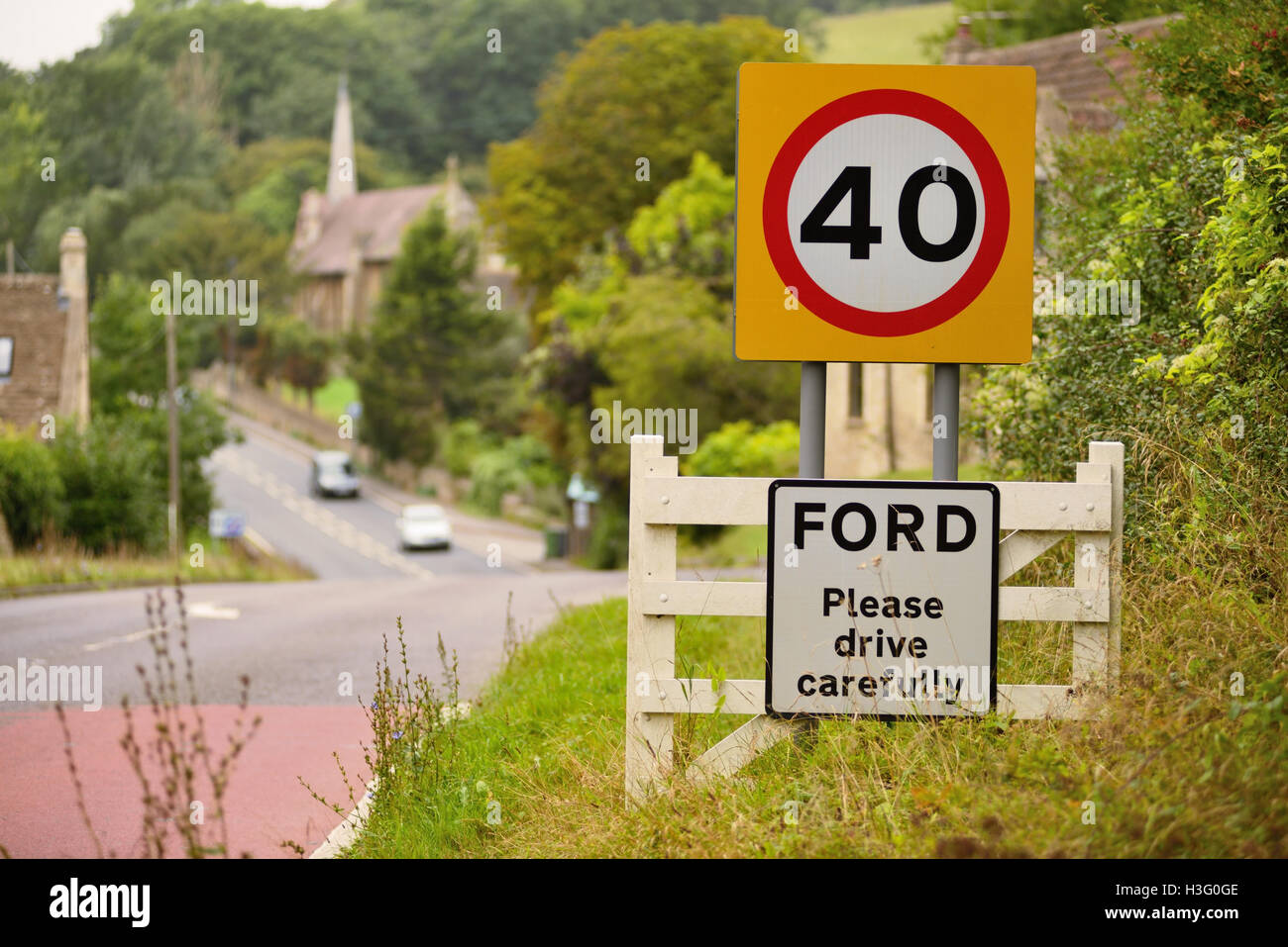 Start of speed limit sign at Ford, a small village on the A420 near ...