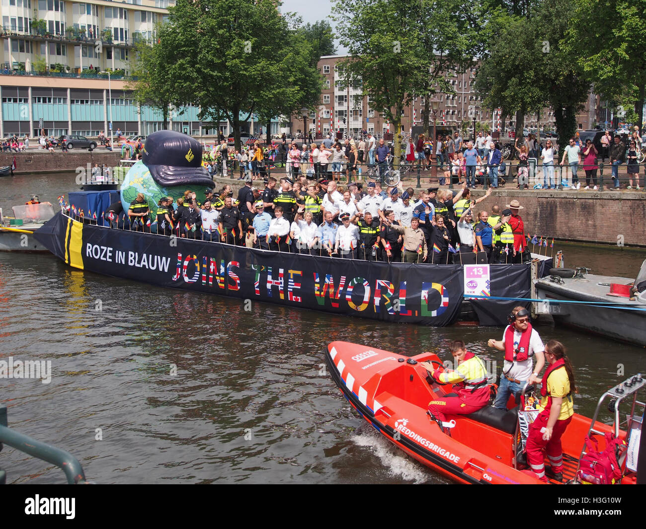 The 2016 Pride Canal Parade was a vibrant celebration of LGBTQ+ rights ...