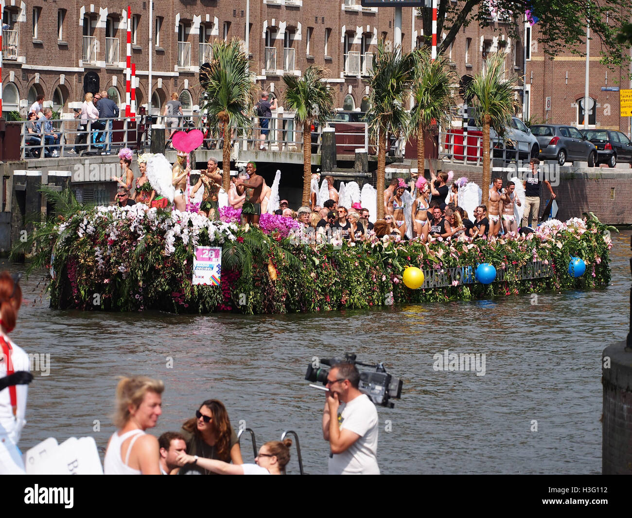 Identity parade hi-res stock photography and images - Alamy