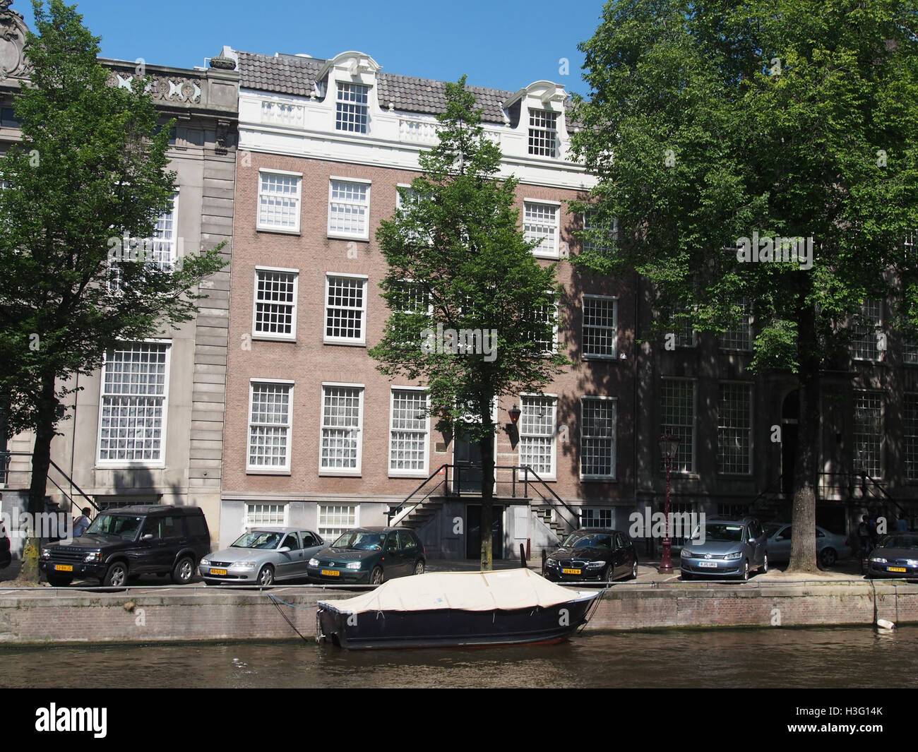 Herengracht 541 is a historic canal house located along the Herengracht ...
