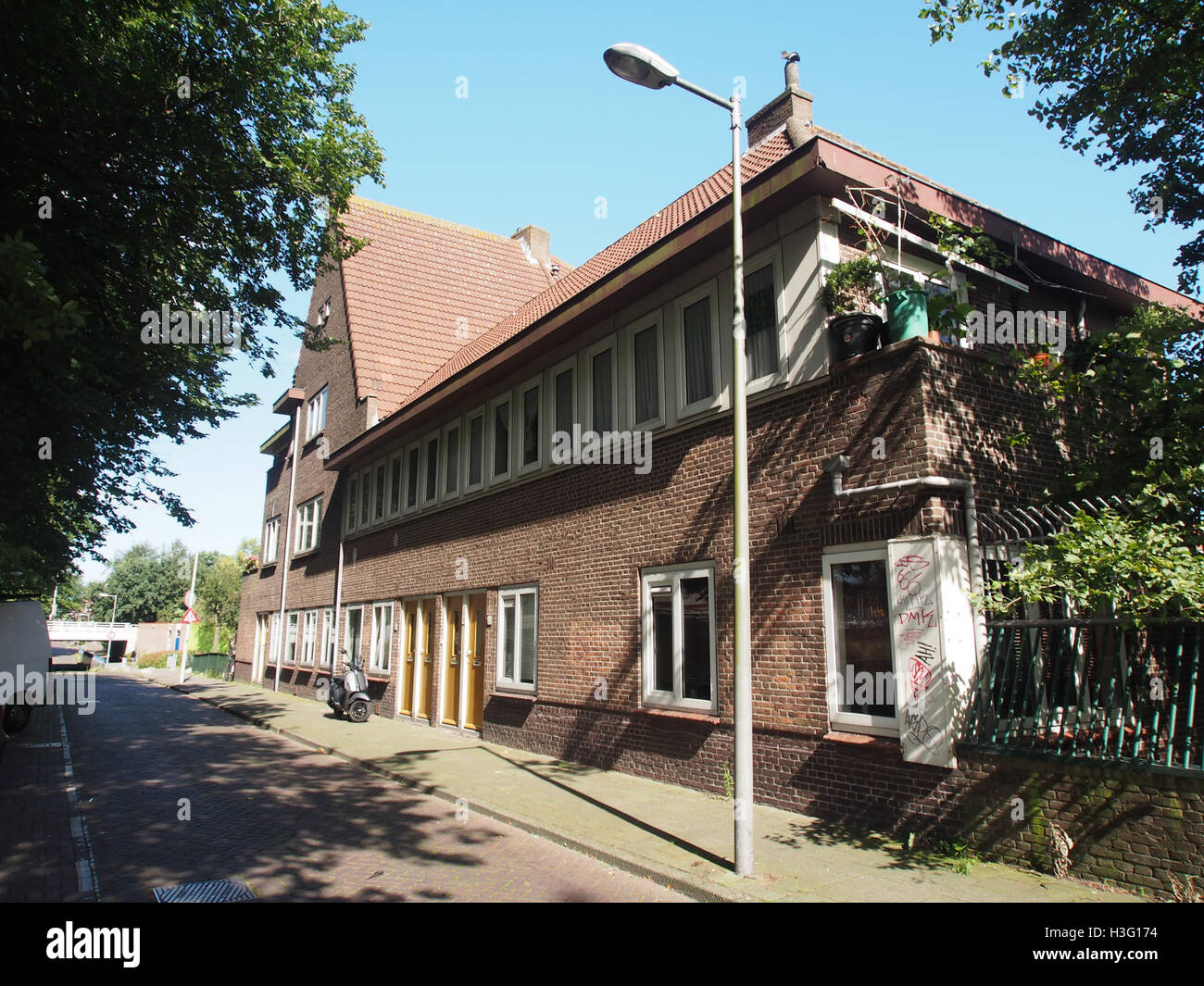Tranquil street scene showcases hi-res stock photography and images - Alamy