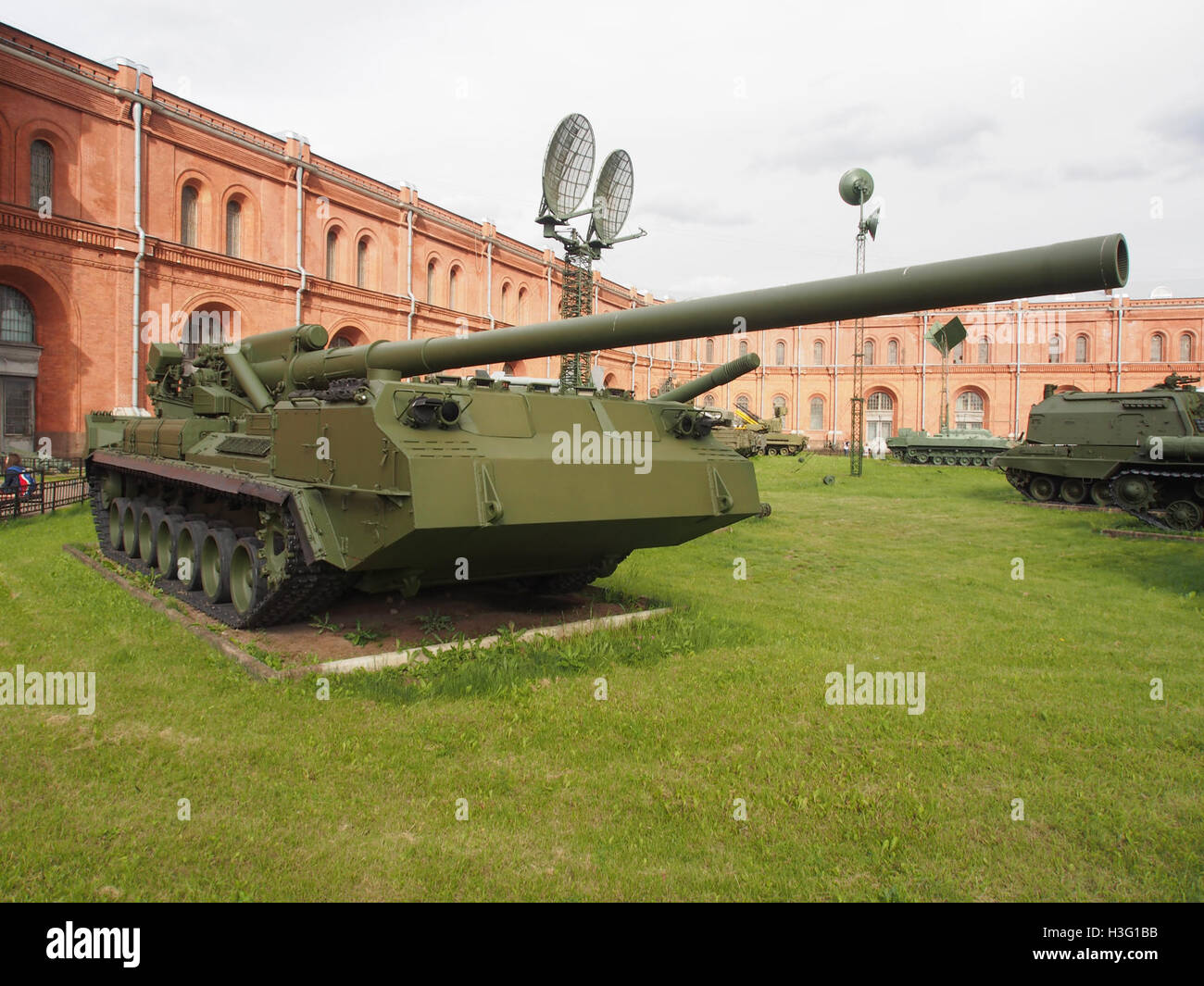 2S7 Pion, Self-Propelled Artillery System, САУ 2С7 Советская 203,2мм ...
