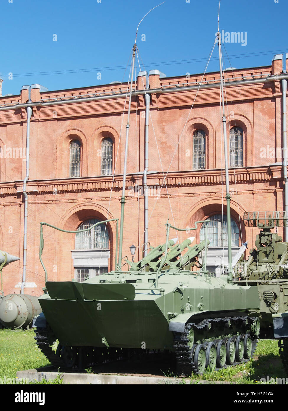 The image 'BMD-1KSh, ???-1??, Saint-Petersburg' likely depicts a ...