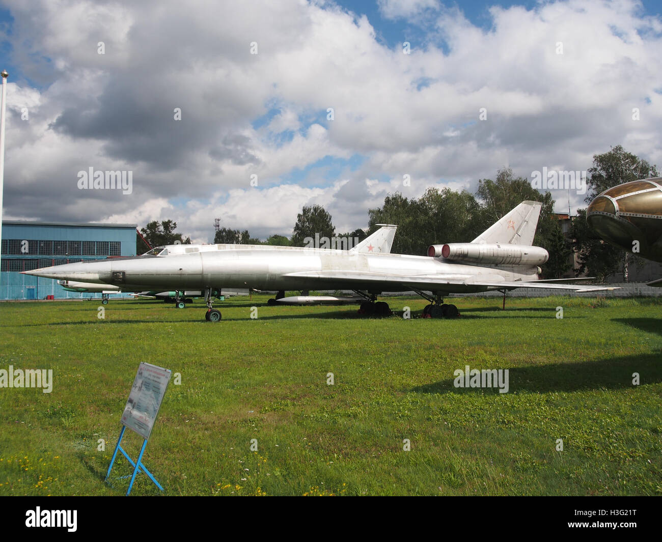 Tu 22 blinder hi-res stock photography and images - Alamy