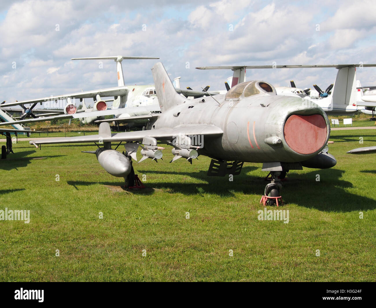 The MiG-19PM, displayed at the Central Air Force Museum in Monino ...