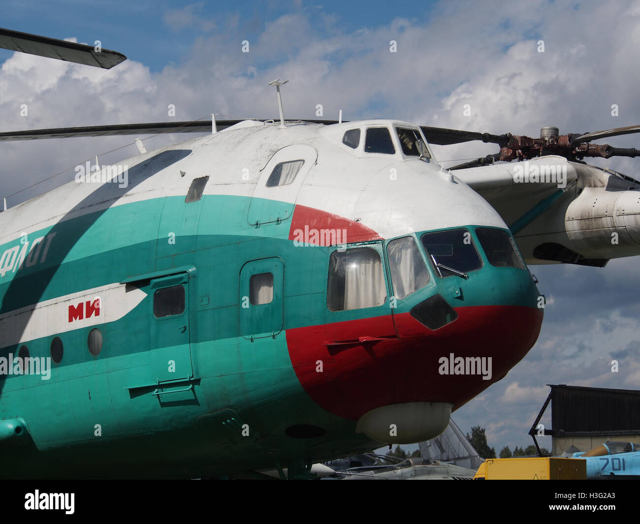 Mil v 12 hi-res stock photography and images - Alamy