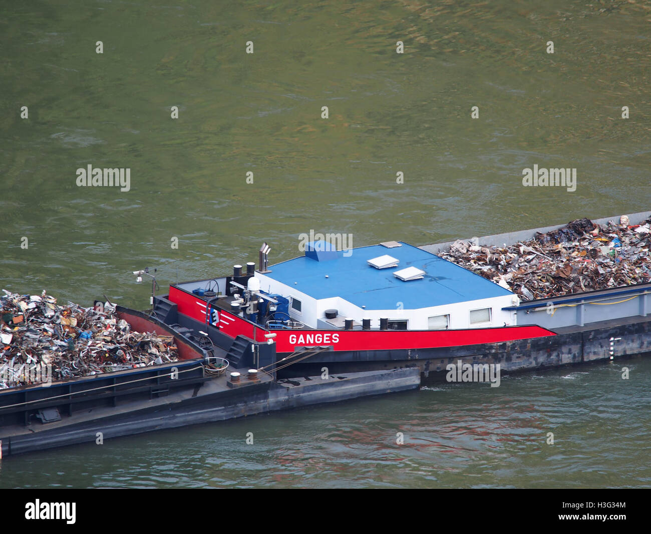 Gange ship hi-res stock photography and images - Alamy
