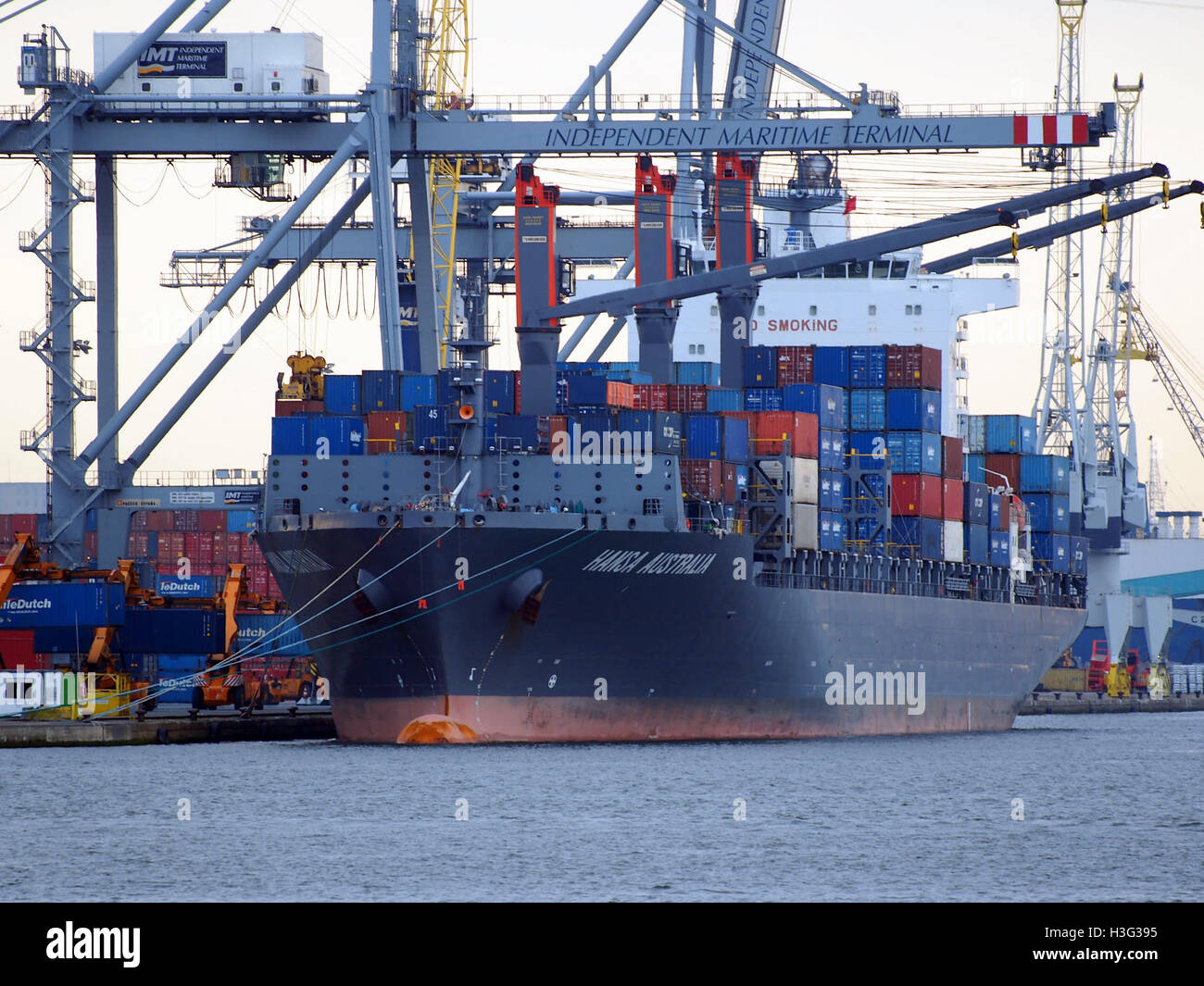 The Hansa Australia is a container ship with IMO number 9459436. It is ...