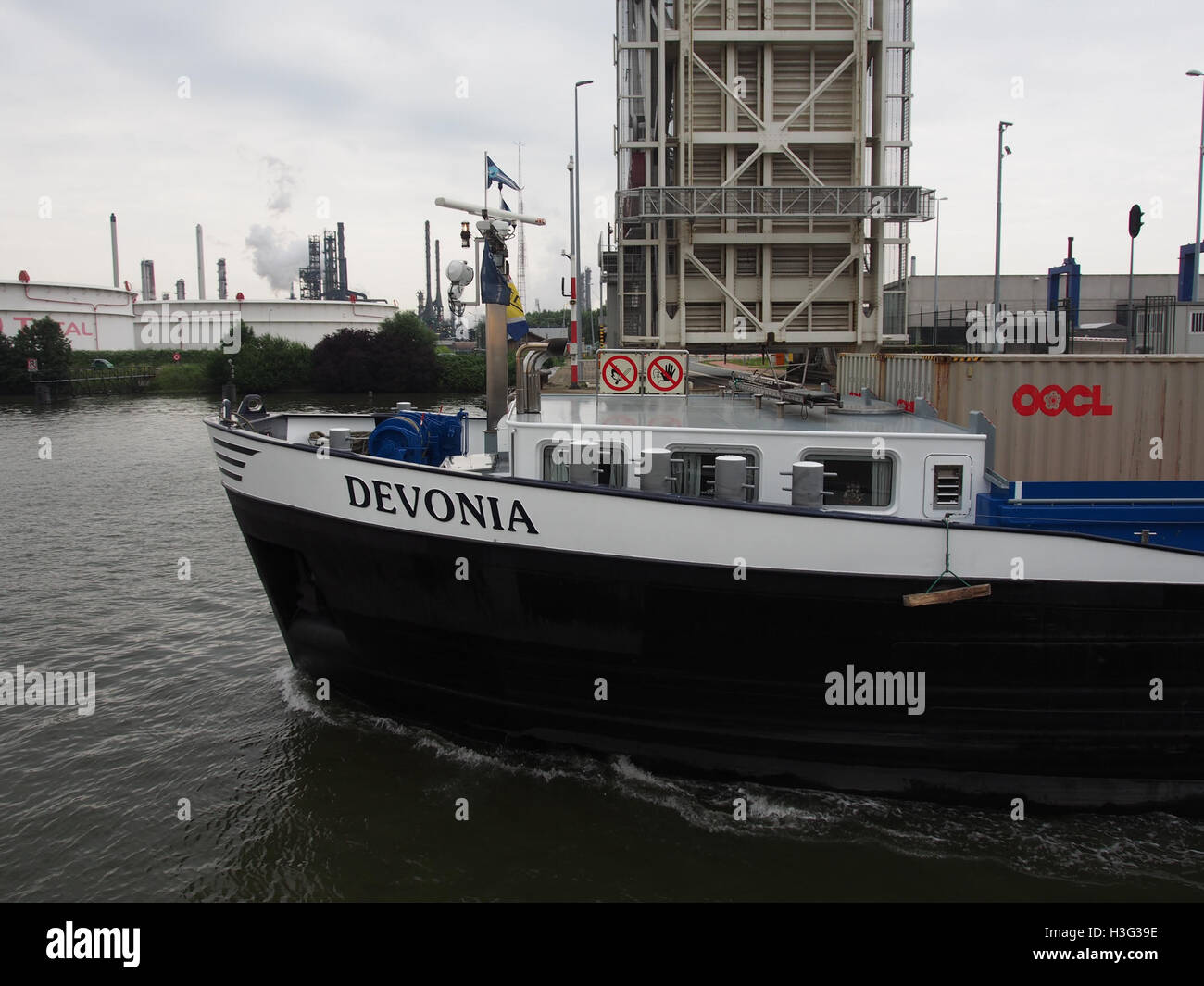 Devonia (ship, 2011) ENI 02332651, Port of Antwerp pic3 Stock Photo - Alamy