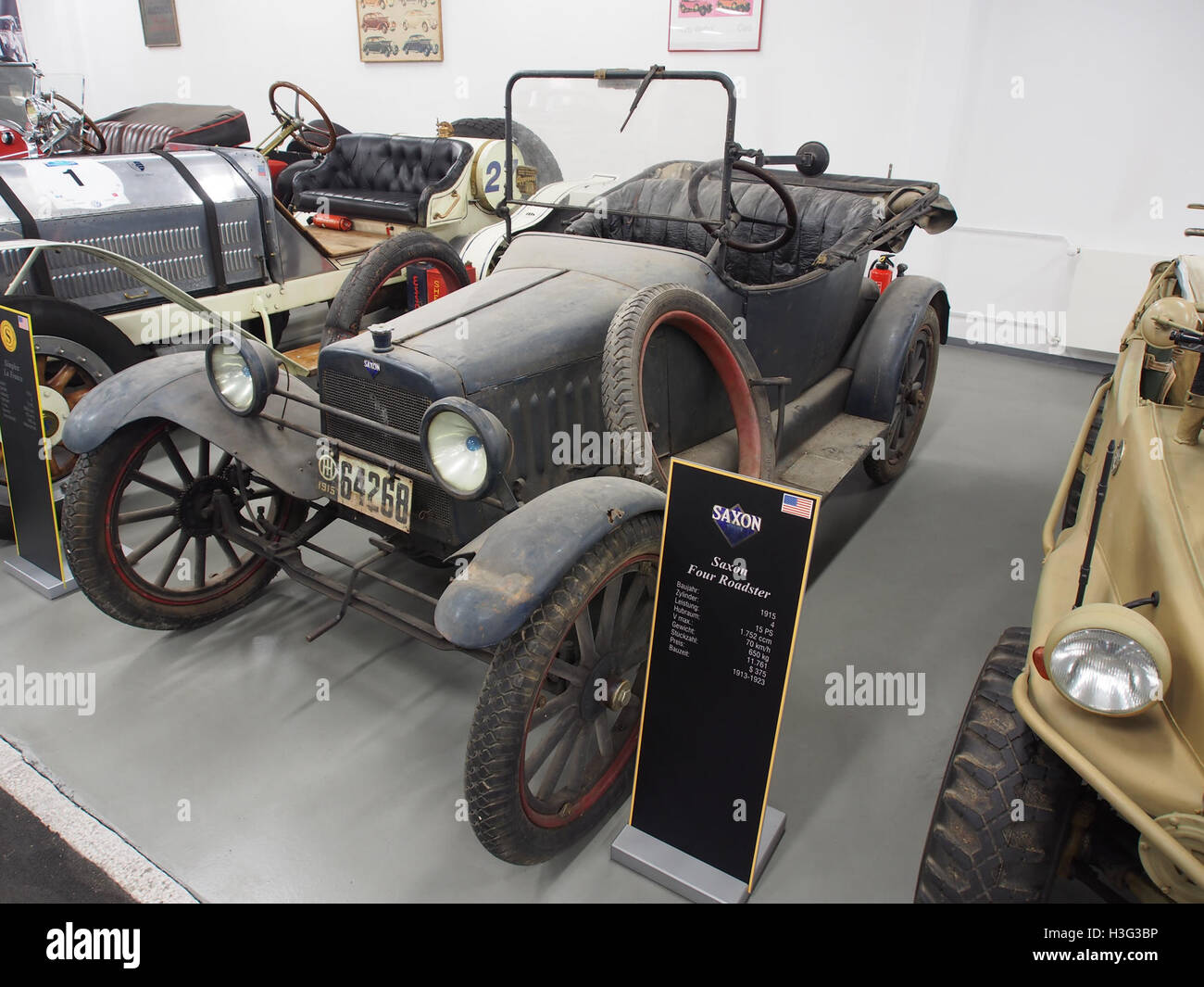 Historic roadster hi-res stock photography and images - Alamy