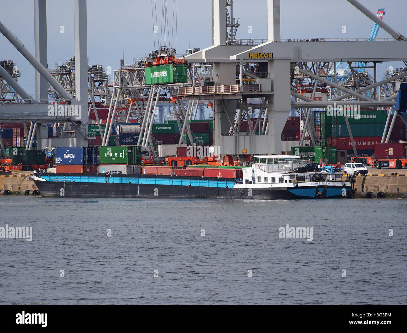 Shipping dock 1920s hi-res stock photography and images - Alamy