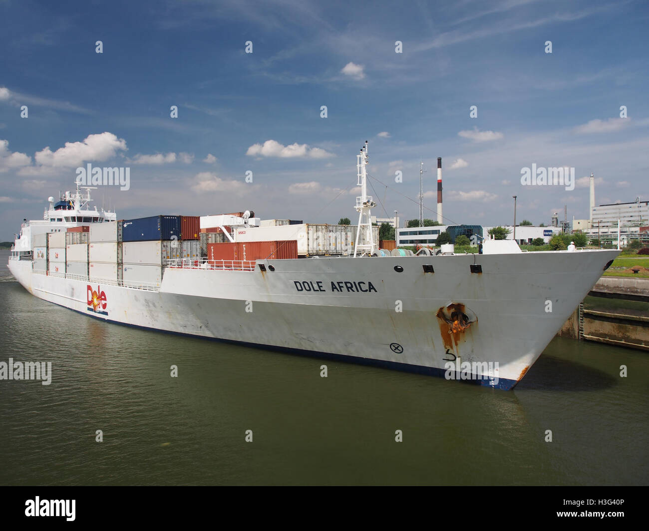 Dole Africa, a container ship built in 1995 with IMO 9046538, at the ...