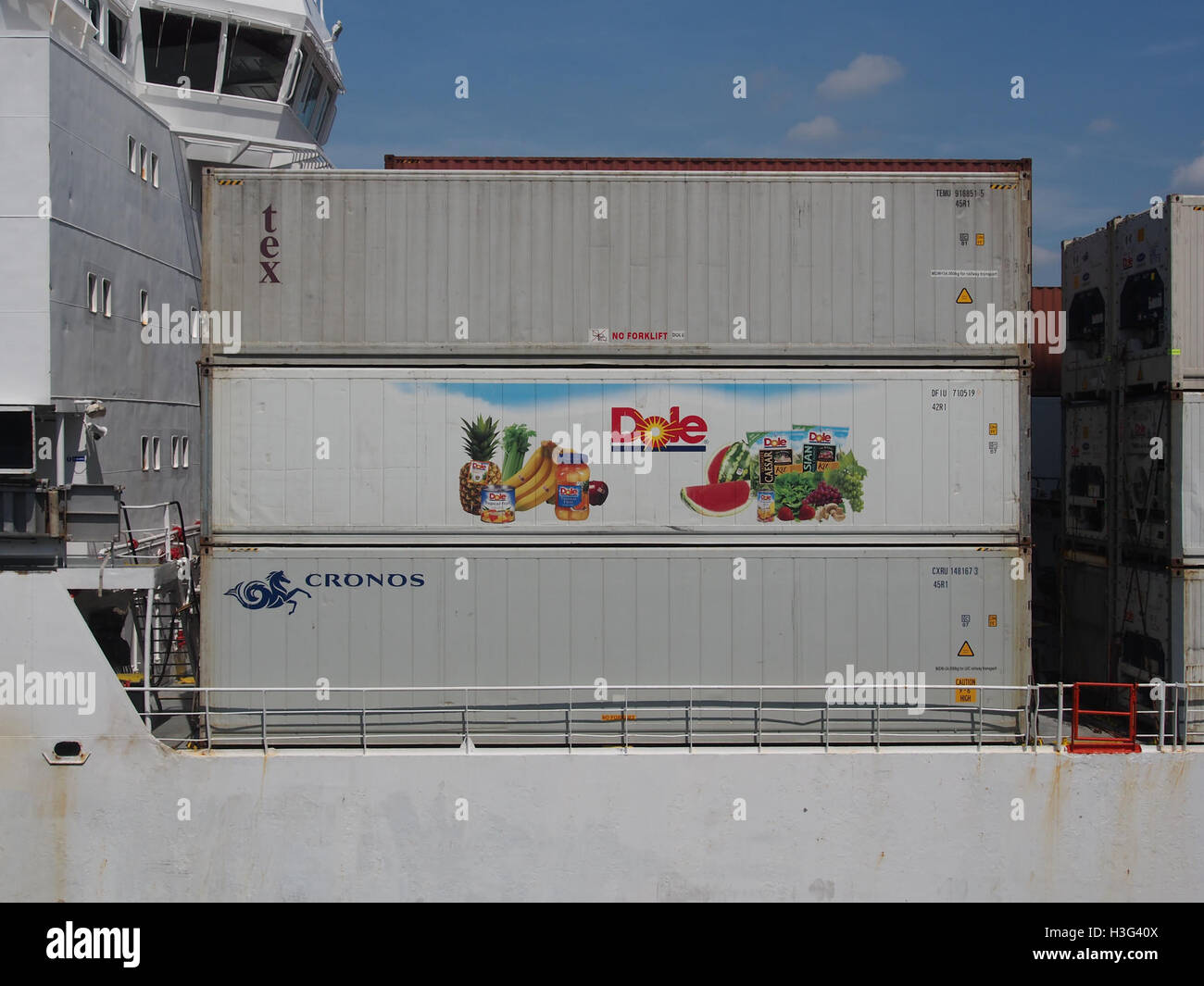 Ship dole hi-res stock photography and images - Alamy