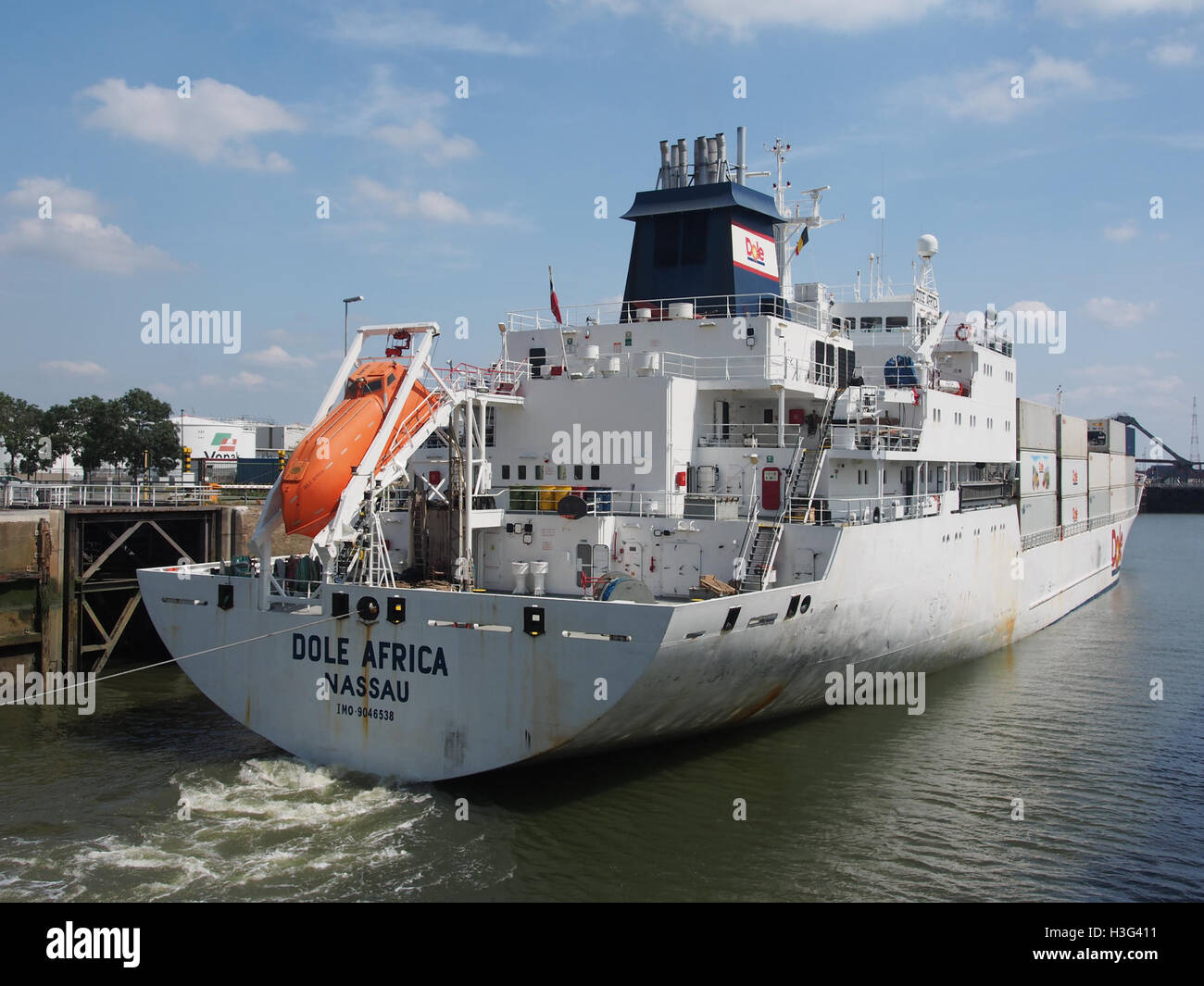 The Dole Africa, a 1995-built container vessel with IMO 9046538, docked ...