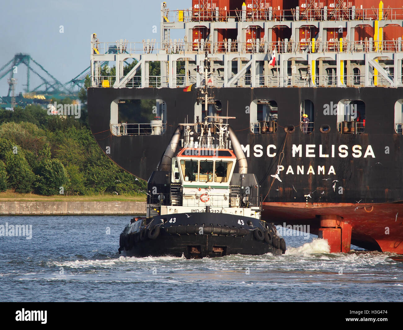 43 tugboat hi-res stock photography and images - Alamy