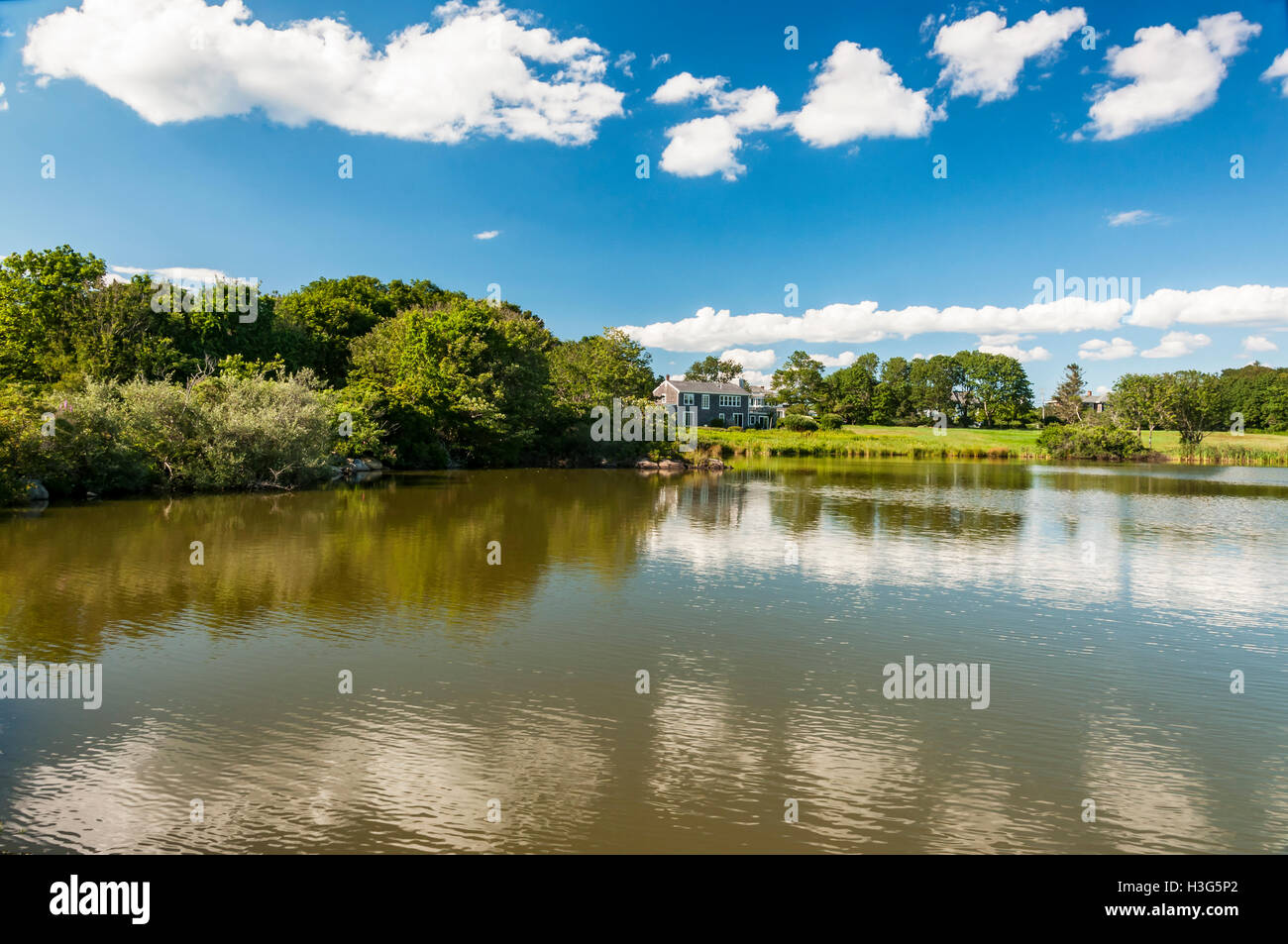 Summer scene maine hi-res stock photography and images - Alamy