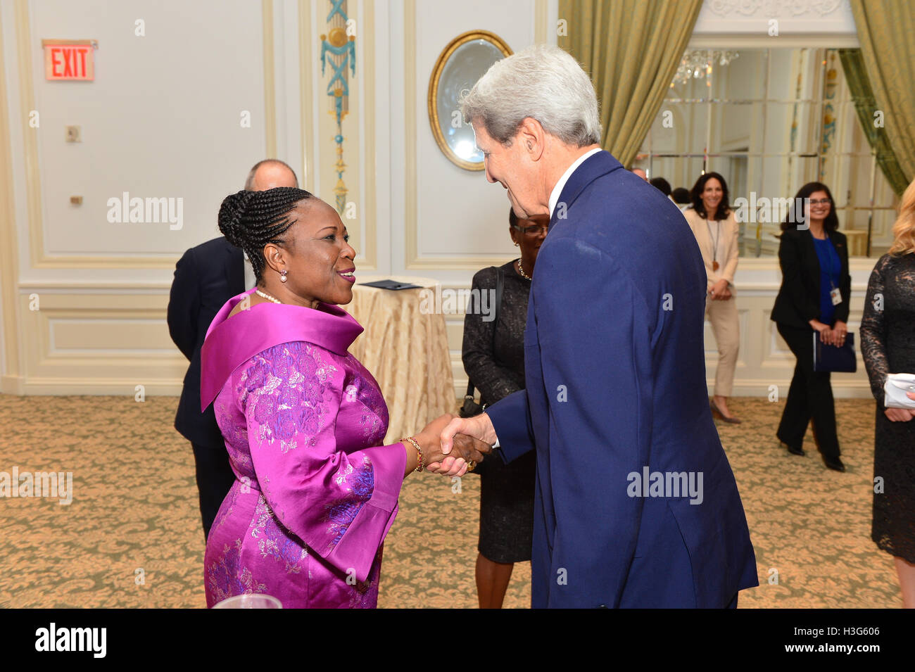 U.S. Secretary of State John Kerry Secretary Kerry meets with Fulbright ...