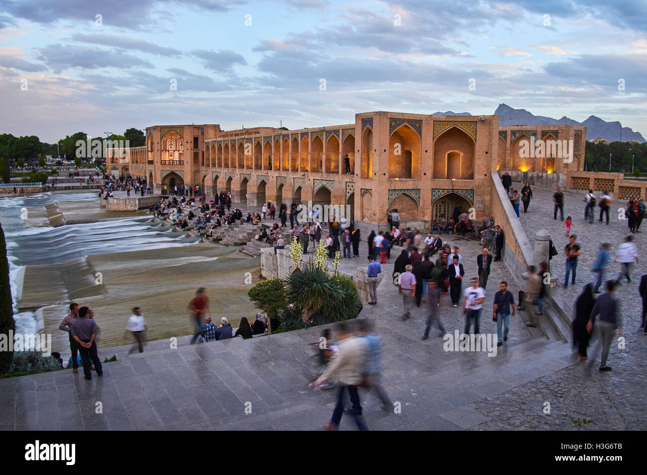 Iran people bridge hi-res stock photography and images - Alamy