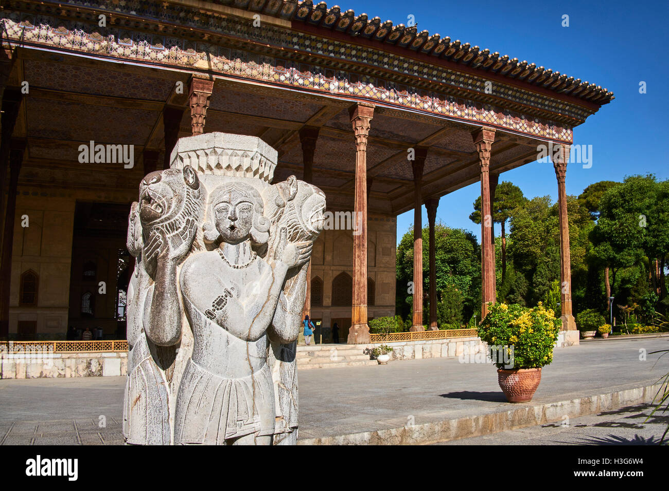 Iran, Isfahan, Chehel Sotun palace Stock Photo - Alamy