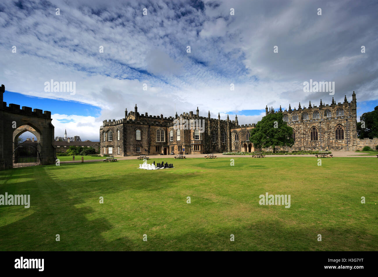 Bishop auckland hi-res stock photography and images - Alamy