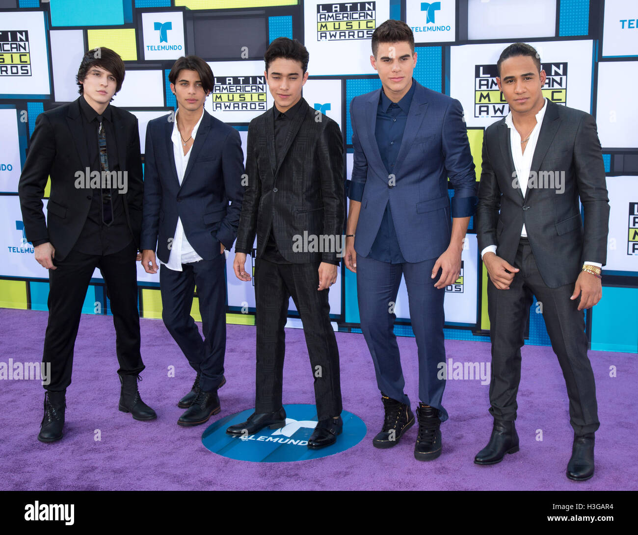 Hollywood, California, USA. 6th Oct, 2016. CNCO attends the 2016 Latin ...