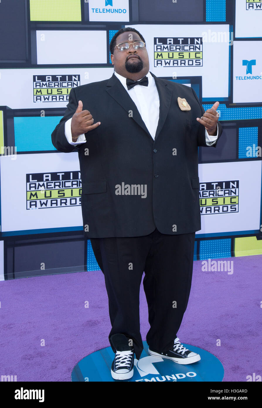 Hollywood, California, USA. 6th Oct, 2016. LunchMoney Lewis attends the ...