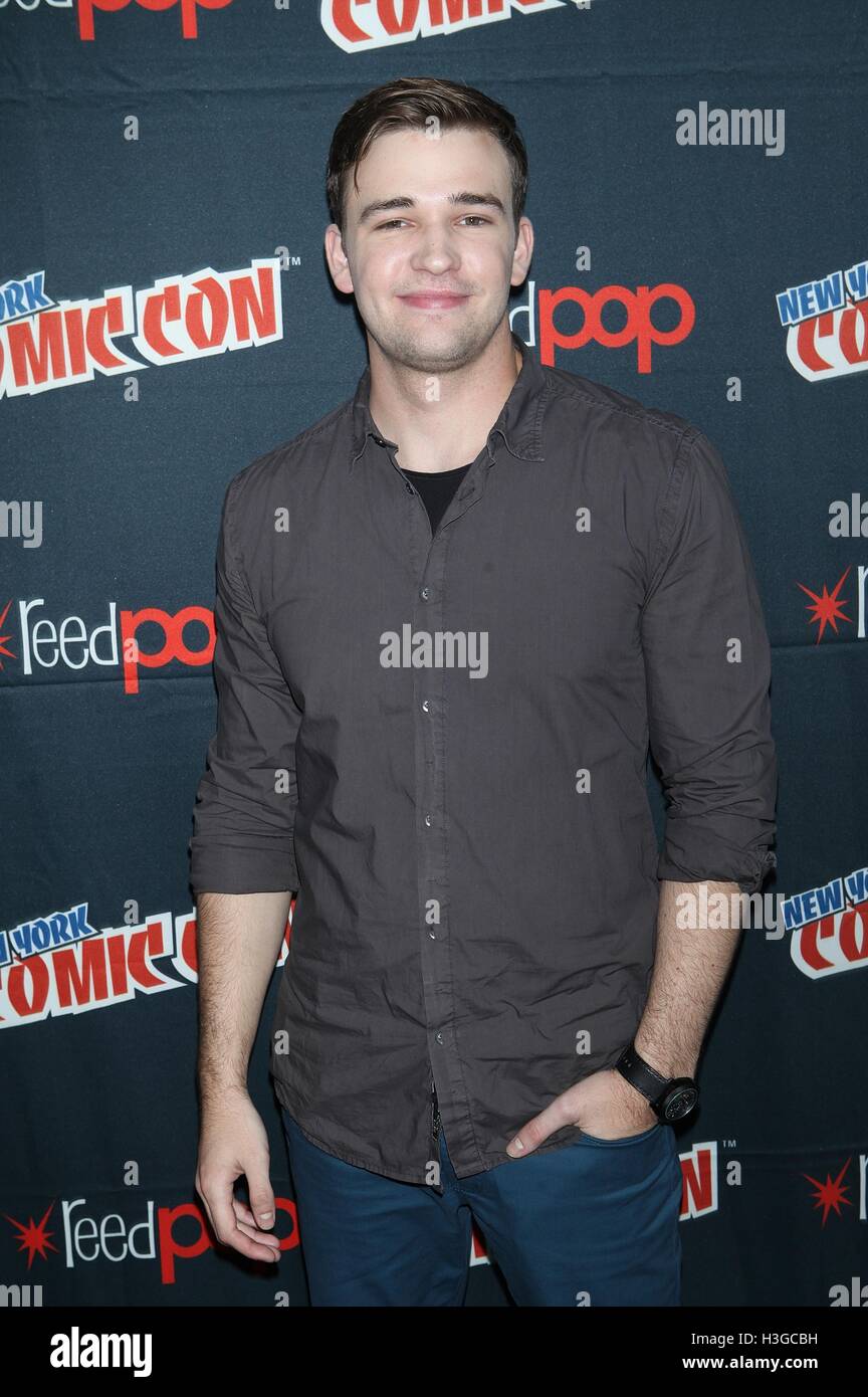 NEW YORK, NY - OCTOBER 7: Burkely Duffield of "Beyond" during the 2016 ...