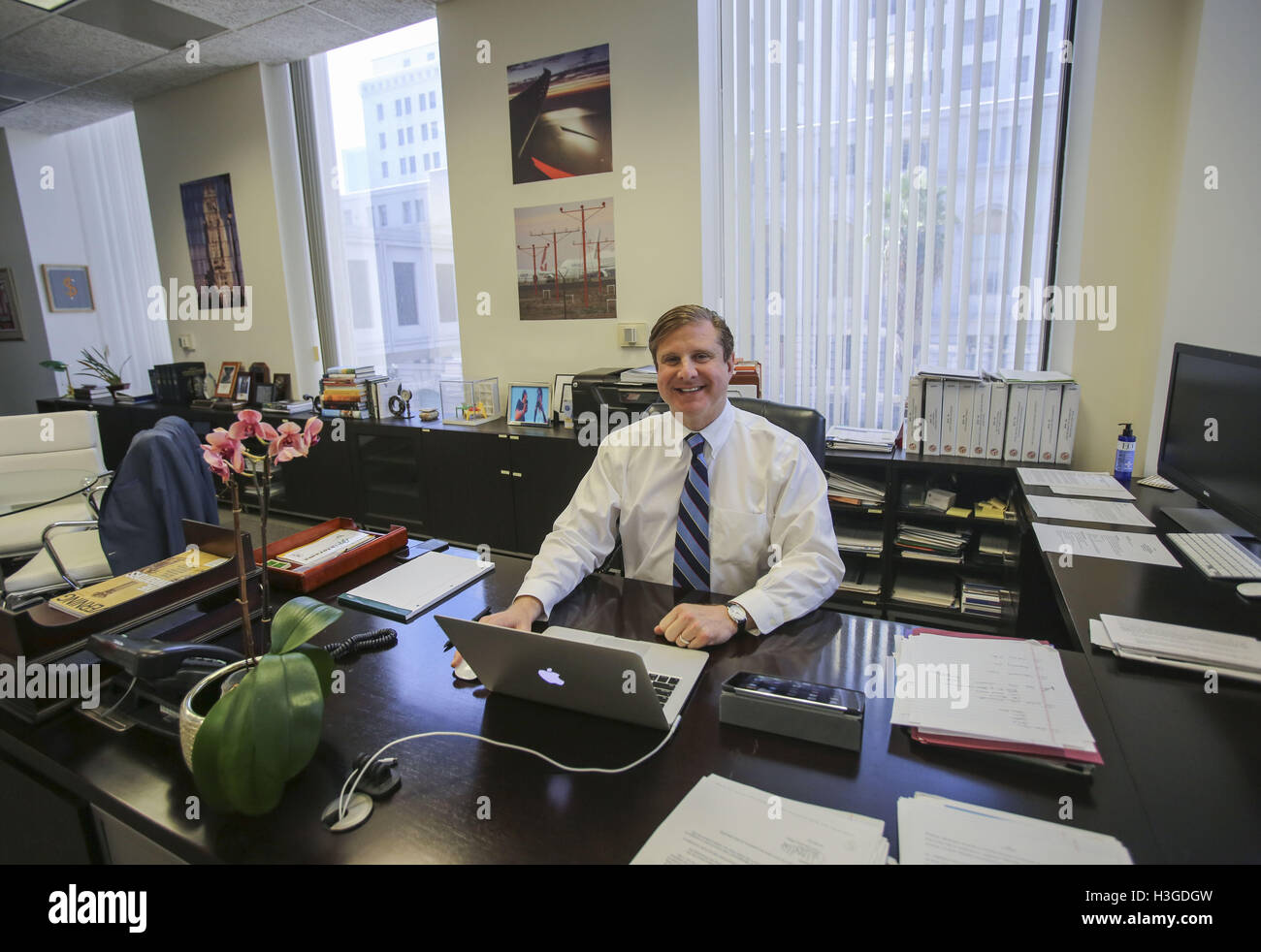 Los Angeles City Controller High Resolution Stock Photography and Images - Alamy