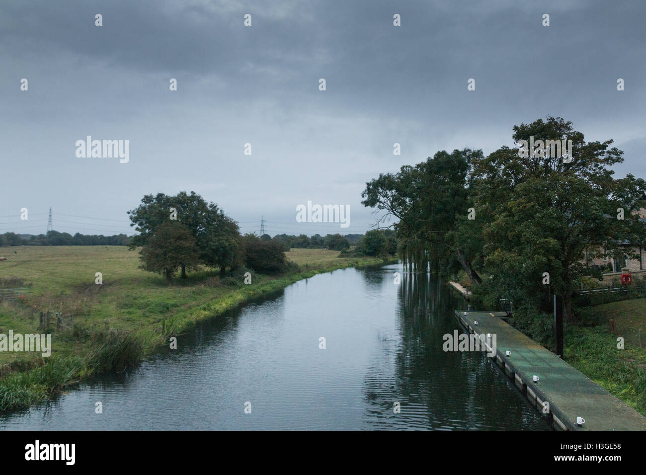 Dull spring weather hi-res stock photography and images - Alamy