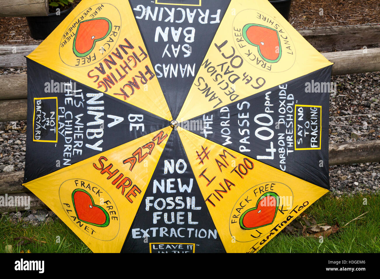 a cuadrilla plumpton frack off anti protest shale gas extraction ...