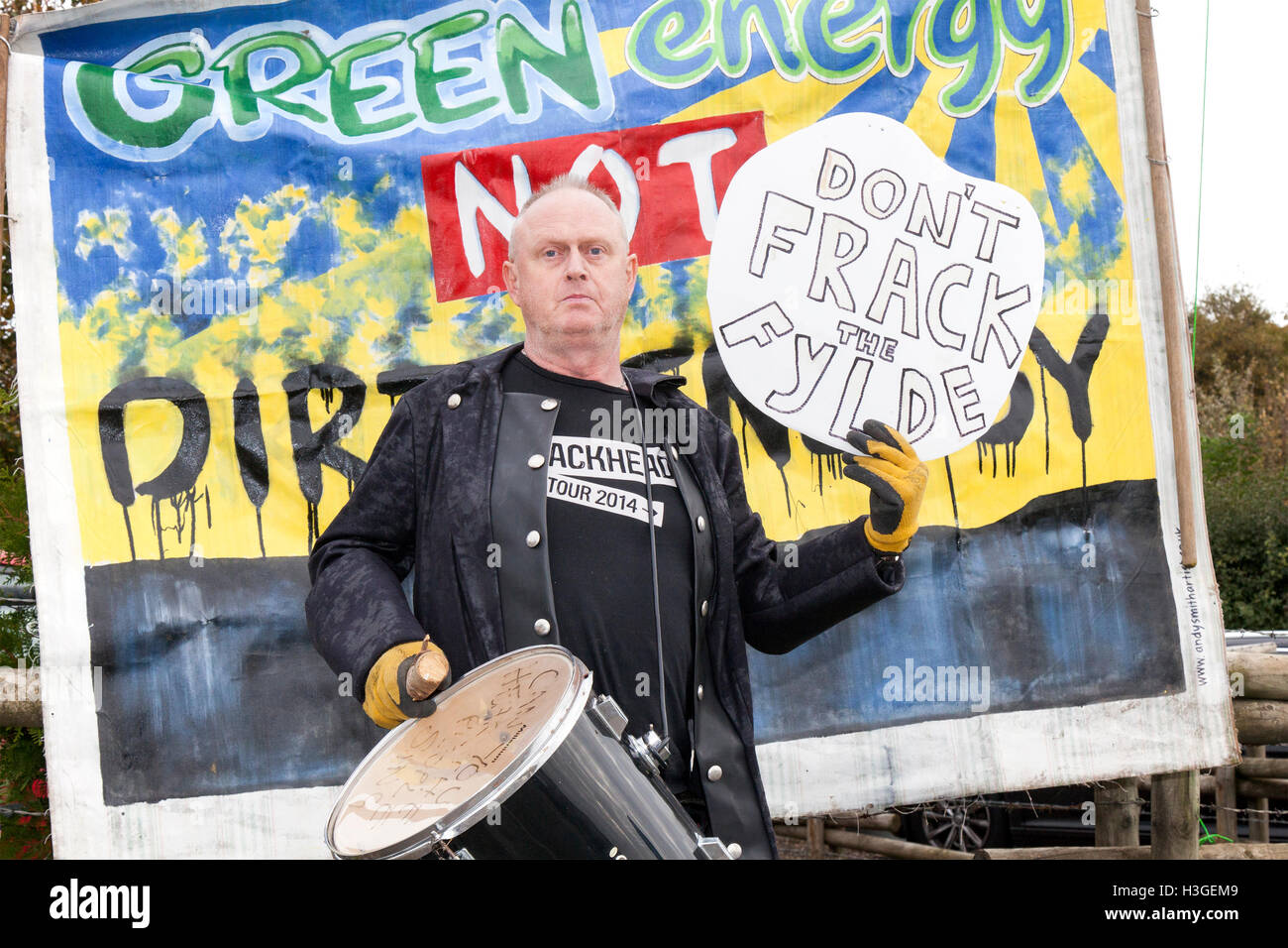 a cuadrilla plumpton frack off anti protest shale gas extraction ...